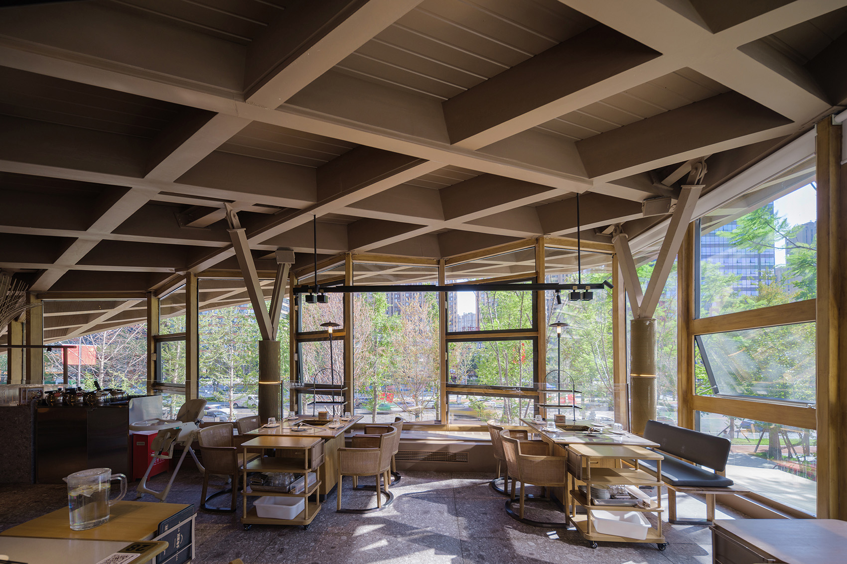 Timber-Roofed Restaurant on Jiaozi Avenue, China by BEHIVE Architects ...