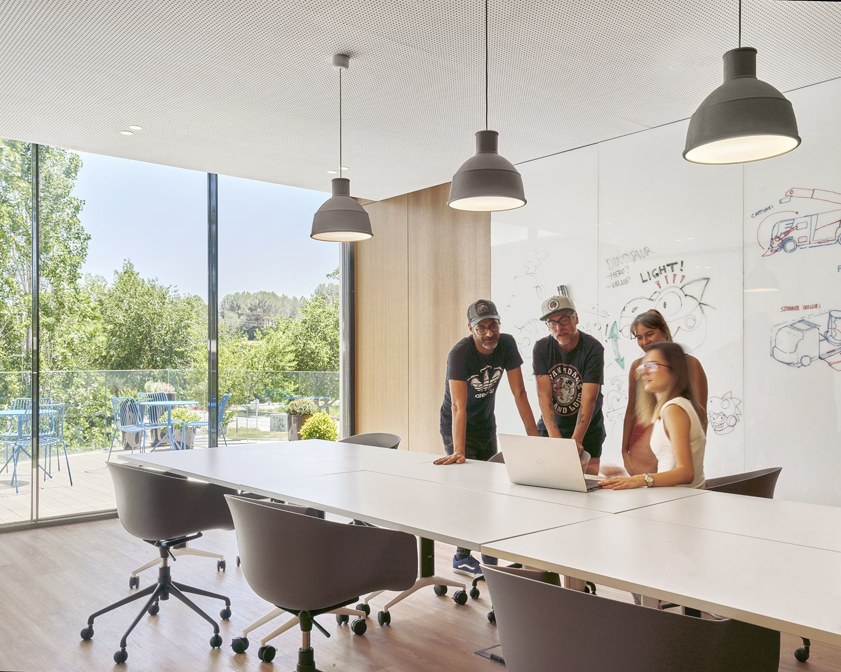 New Magic Box Headquarters by OMA Octavio Mestre Arquitectos + Elastiko ...