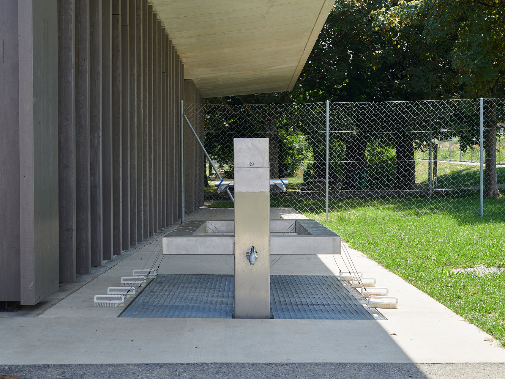 Les Vergers Sports Center, Meyrin, Geneva by AM Architectes - 谷德设计网