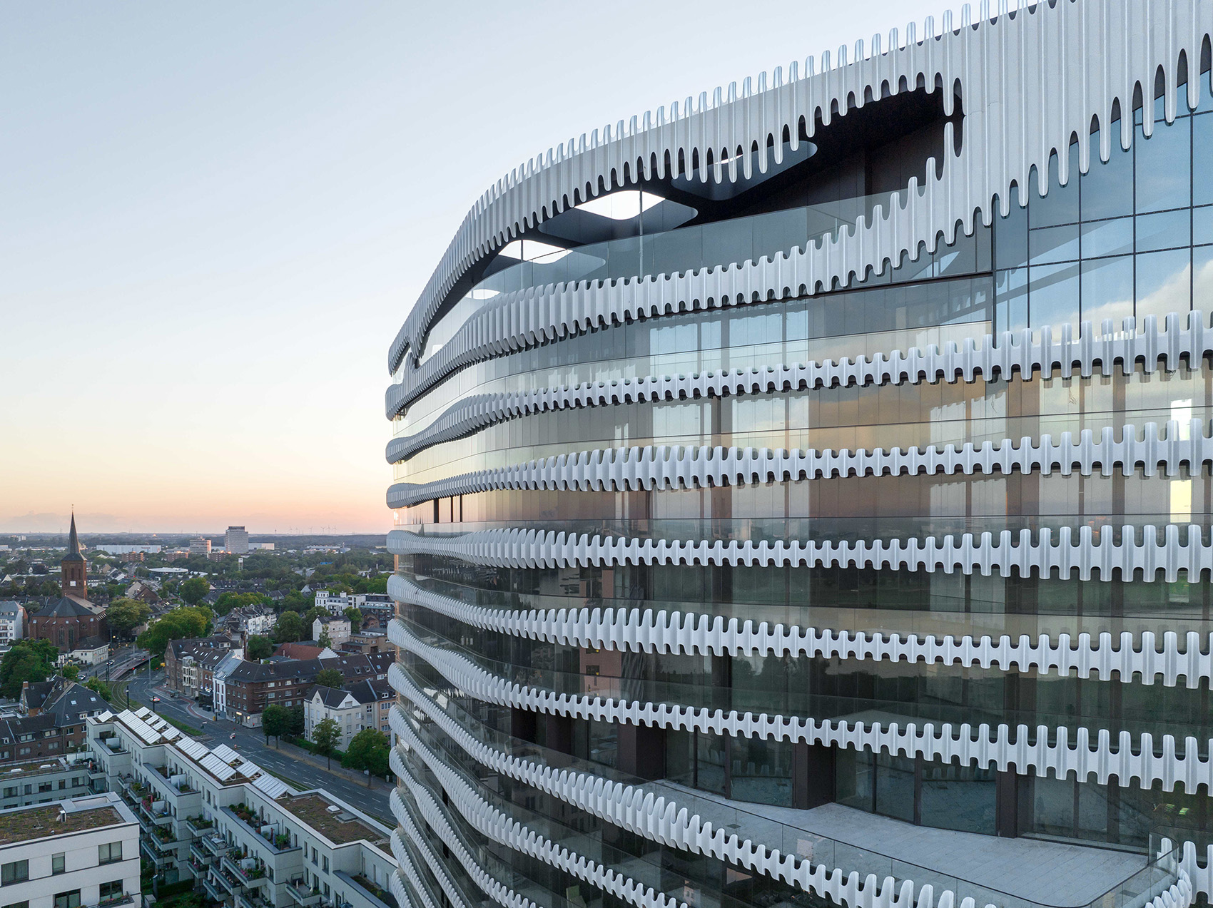 ZIPPER – RKM 740 Tower by J. MAYER H. und Partner, Architekten - 谷德设计网