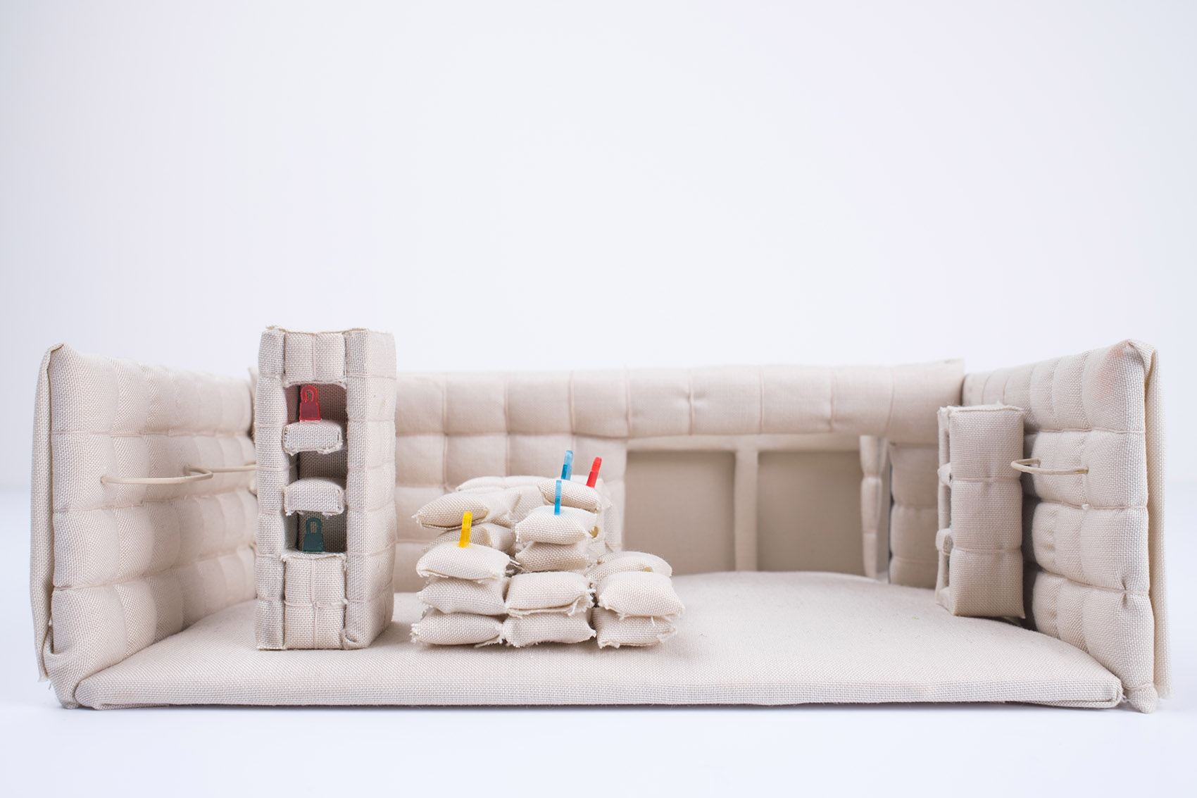 AMO Designs Three Shop-in-shops for JACQUEMUS in Paris and London - 谷德设计网