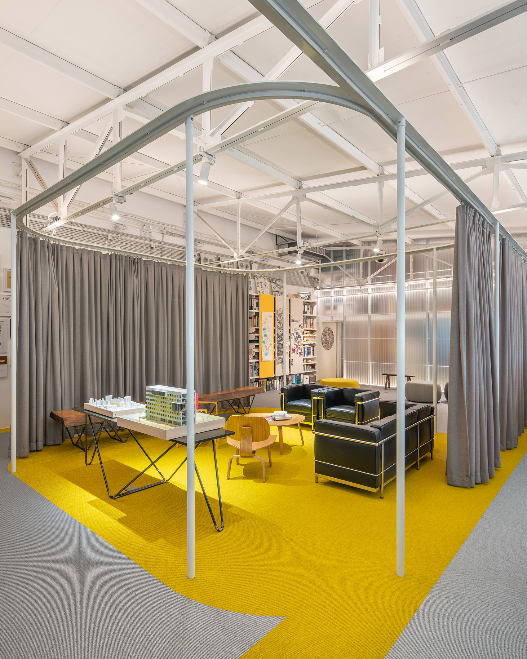 Crossboundaries’ transformable workplace, Beijing - 谷德设计网