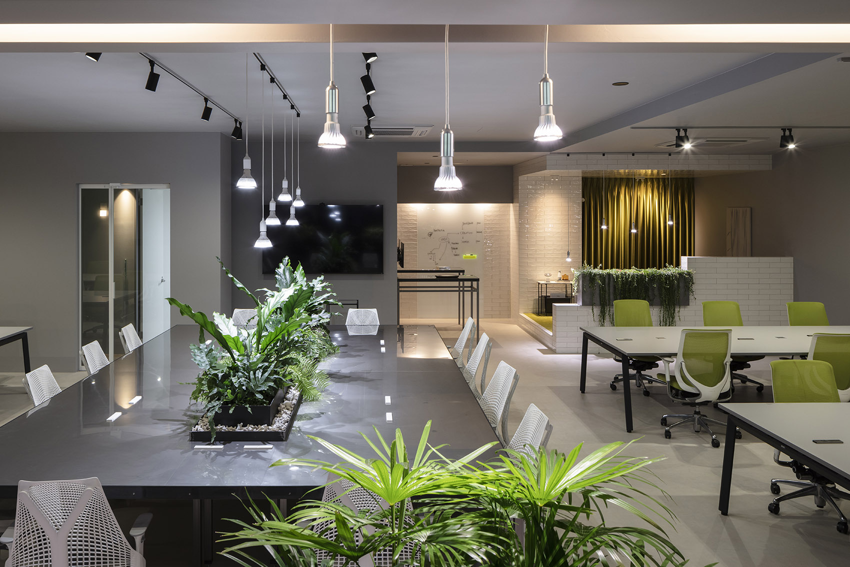 RW-office, Japan by FORM/Kouichi kimura Architects - 谷德设计网