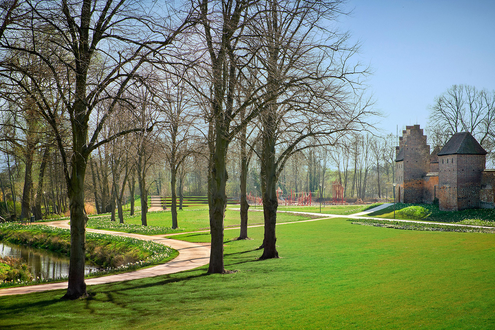 Friedrich Ebert Park and Bleichwall Park by SINAI - 谷德设计网