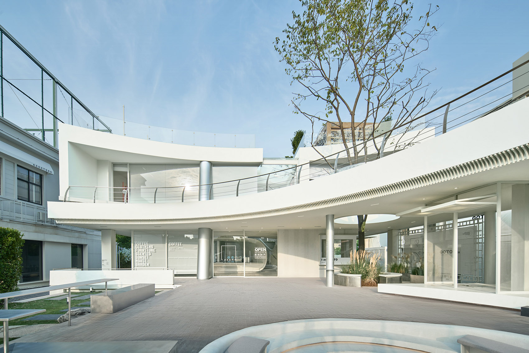 GOTO Photography Base by TRI-ORANGE DESIGN - 谷德设计网