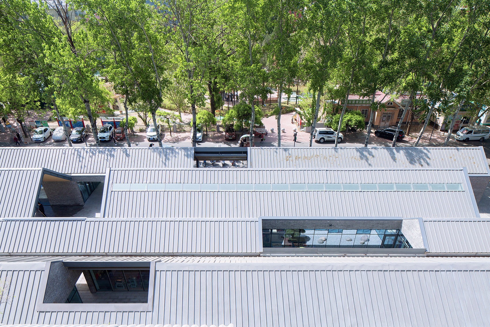 XingHuaDongLi Neighboring Courtyard Market, China by BIAD - 谷德设计网