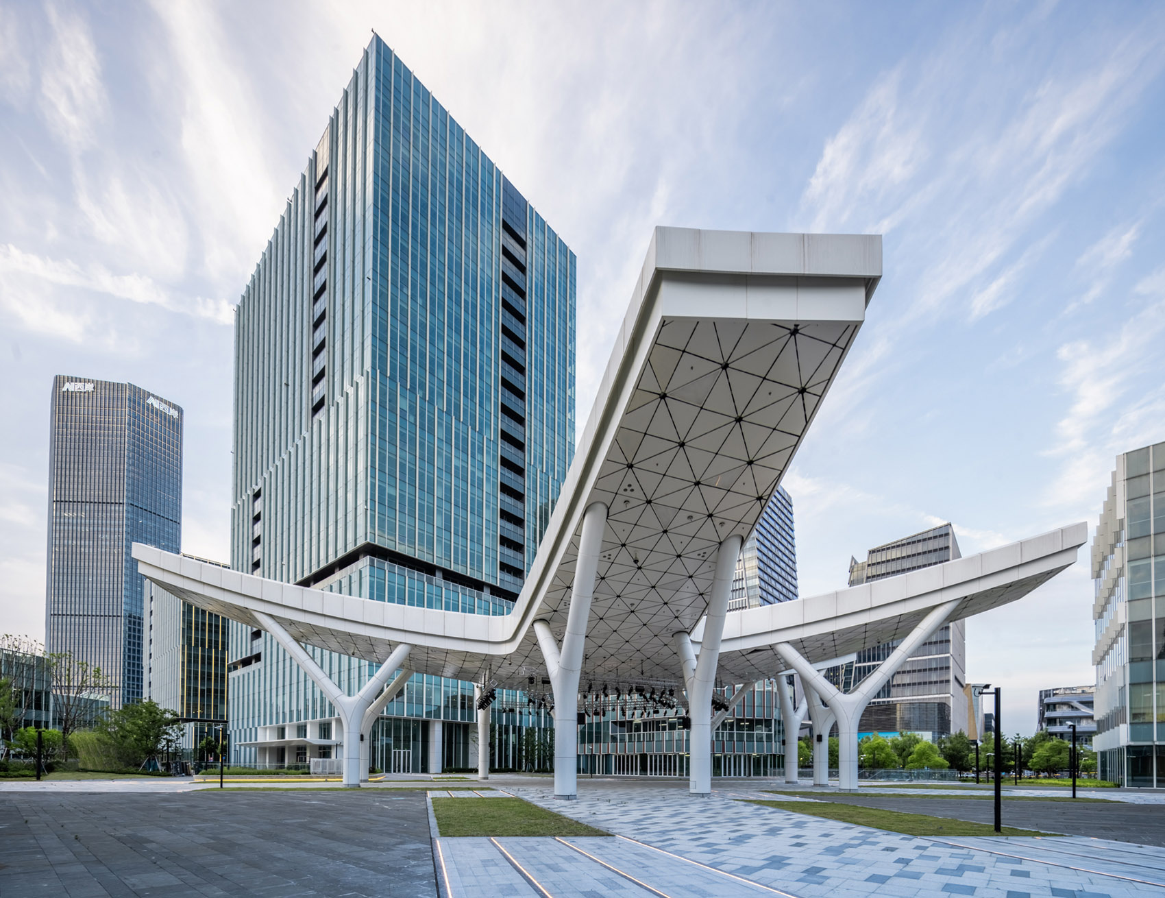 LUMINA 2 by Henderson Land, China by Gensler - 谷德设计网