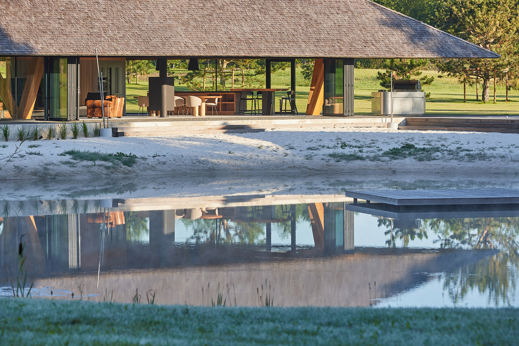 Poolhouse by HEIMA architects - 谷德设计网