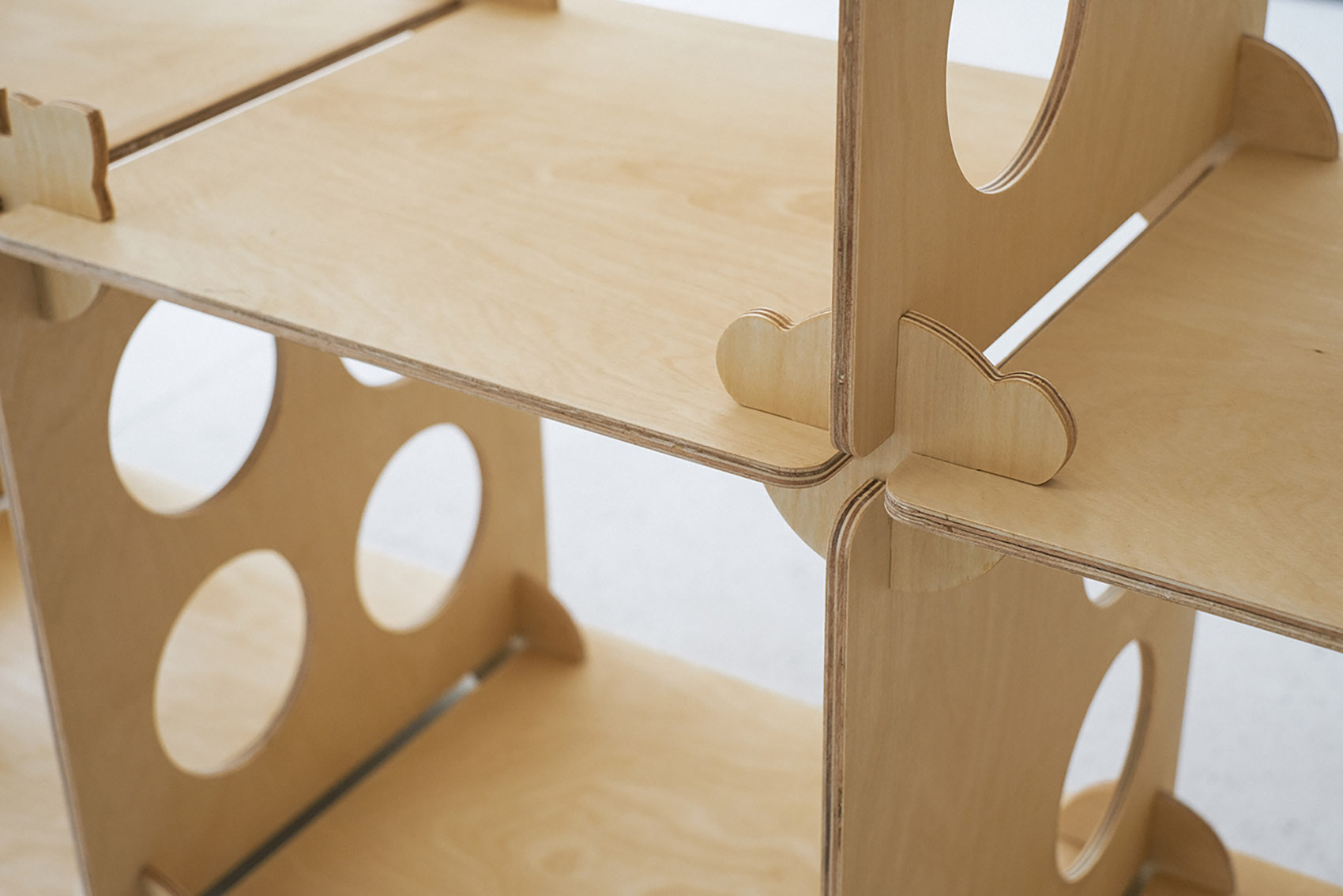 Space and furniture design for Buy42 by Studio Dali - 谷德设计网