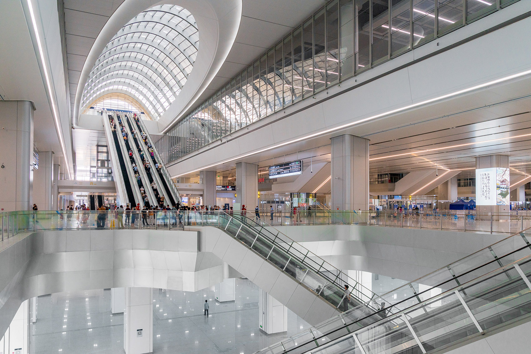 Hangzhouxi Railway Station by CCTN Design + China Railway Siyuan Survey ...