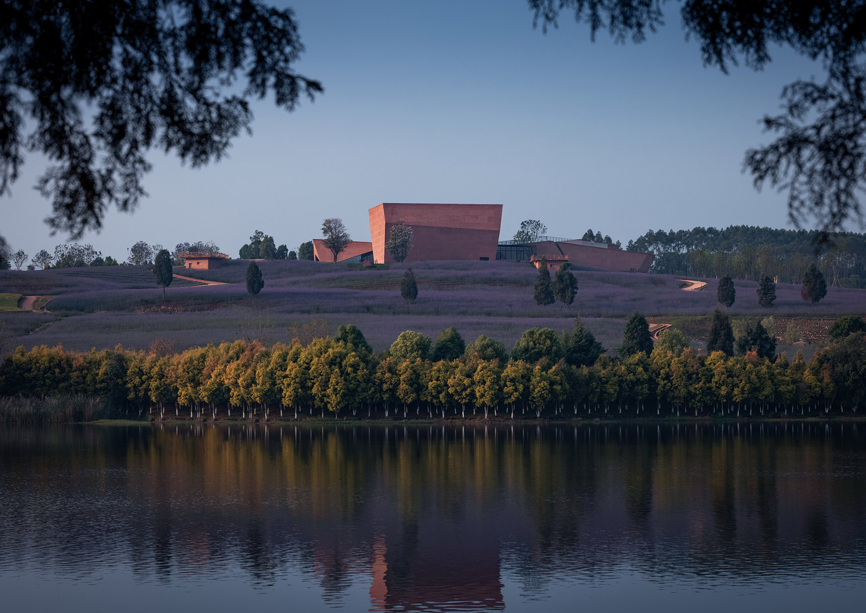 Yunnan Dongfengyun Art Center by Fanhao Meng – line+ & gad - 谷德设计网