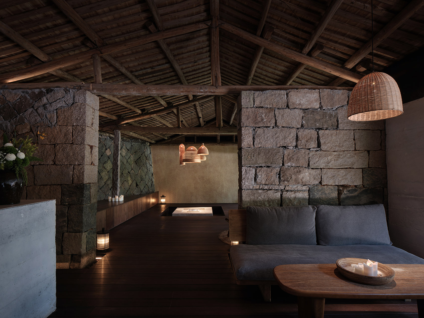 Party Life by Balance Design - 谷德设计网