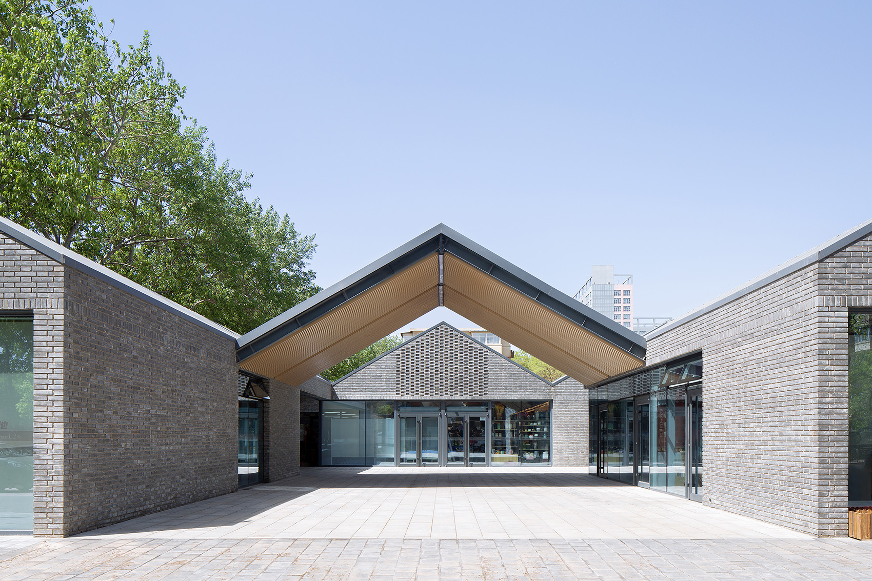 XingHuaDongLi Neighboring Courtyard Market, China by BIAD - 谷德设计网