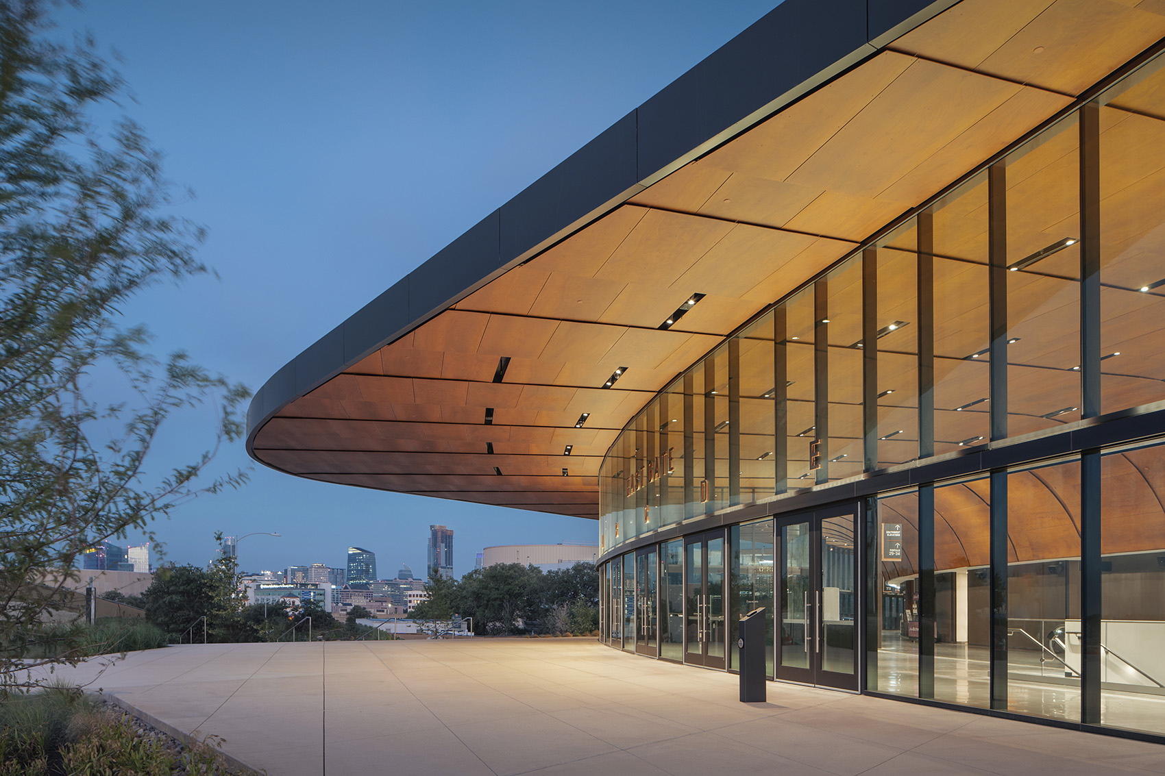 Moody Center, Austin Texas by Gensler - 谷德设计网