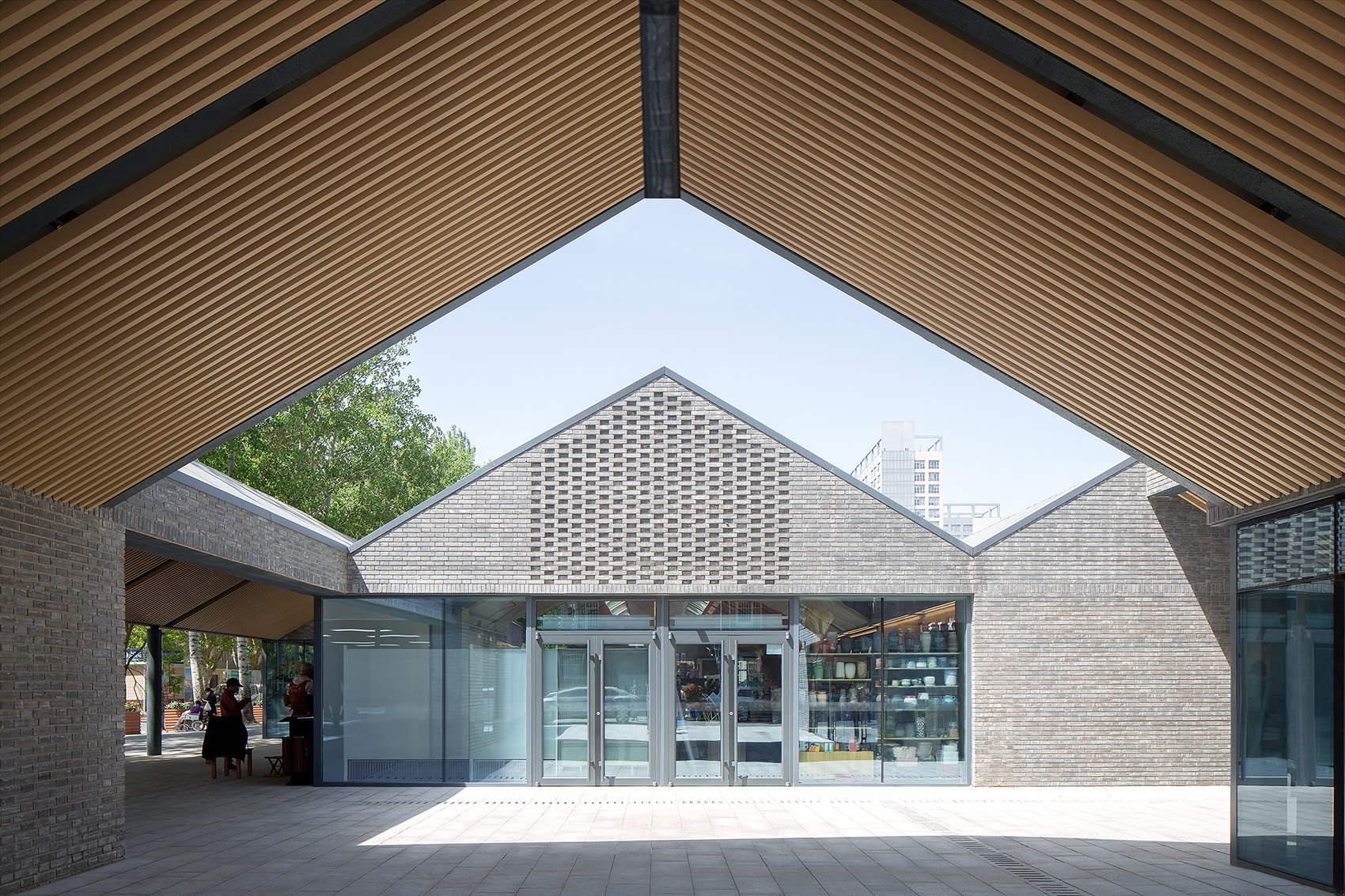 XingHuaDongLi Neighboring Courtyard Market, China by BIAD - 谷德设计网