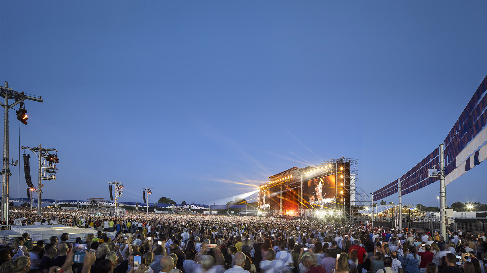 RCF Arena by lotti + Pavarani, Tassoni and LSA - 谷德设计网