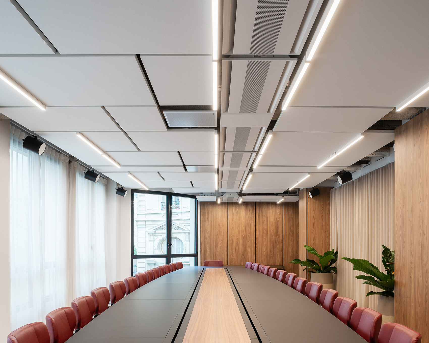 August Debouzy by studio razavi architecture - 谷德设计网