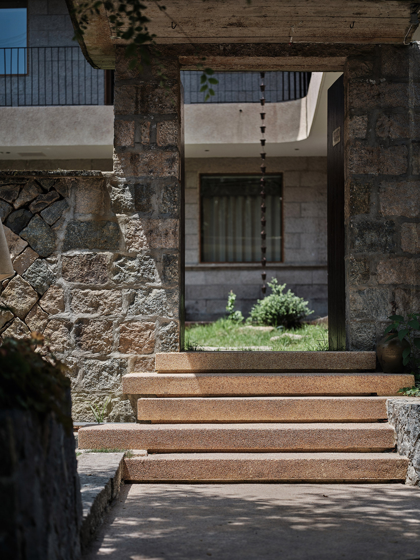 Party Life by Balance Design - 谷德设计网