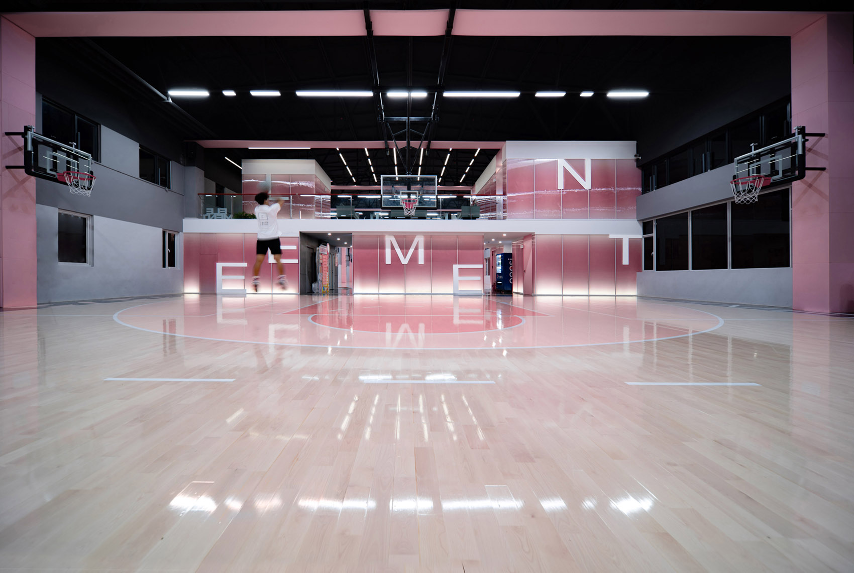 Elmtsports Basketball Hall by Parallect Design - 谷德设计网