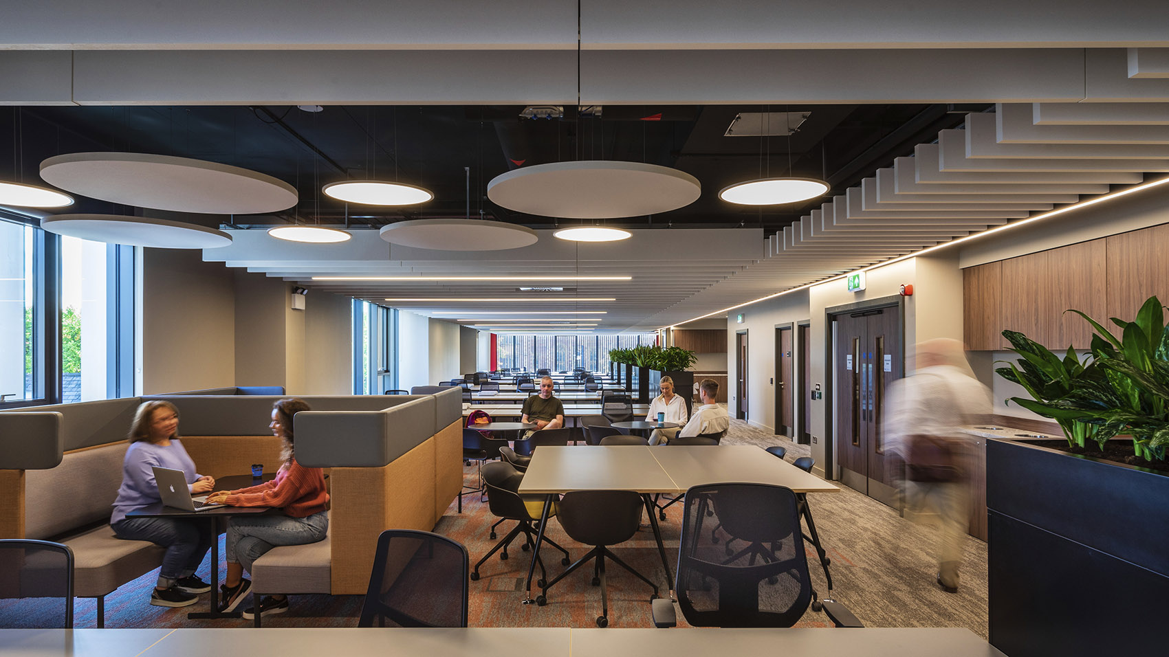 One Elmwood Center of Queen’s University Belfast by Hawkins\Brown + RPP Architects - 谷德设计网