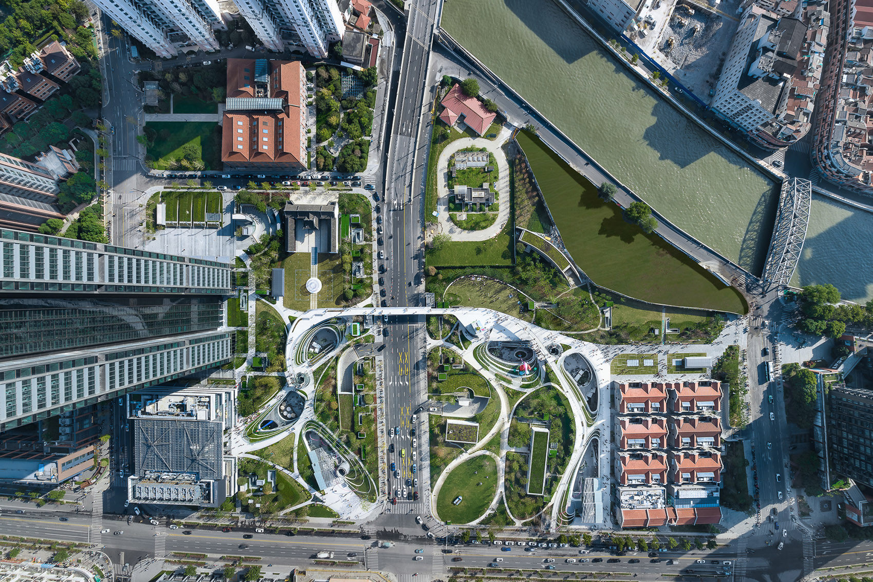 Shanghai Suhe MixC World by Kokaistudios - 谷德设计网