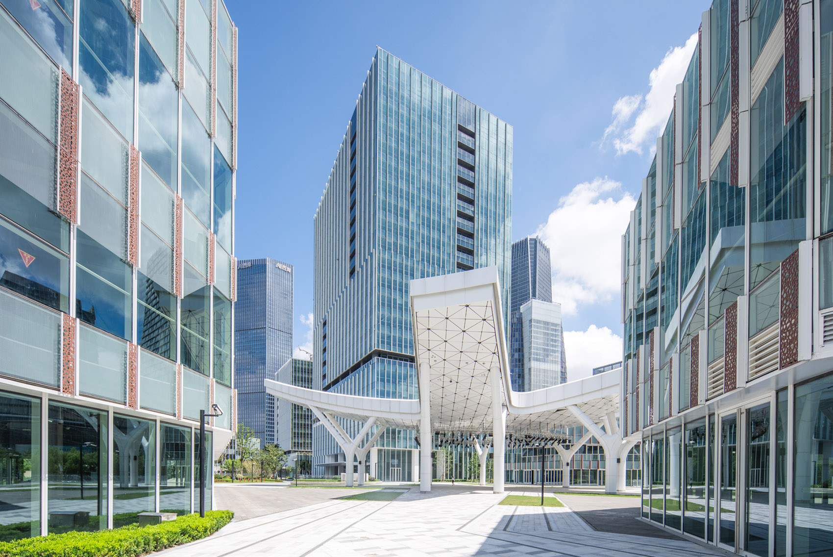 LUMINA 2 by Henderson Land, China by Gensler - 谷德设计网