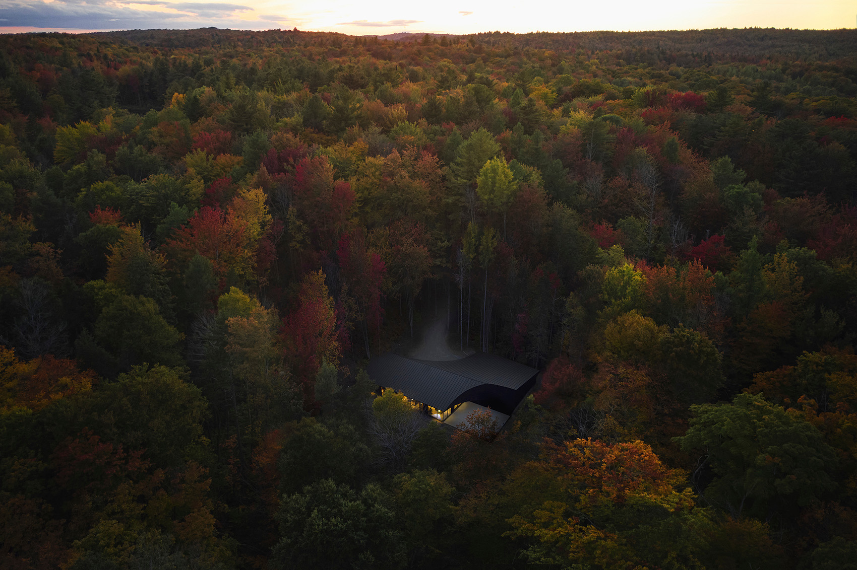 MEV Cabin by Jean Verville architectes - 谷德设计网