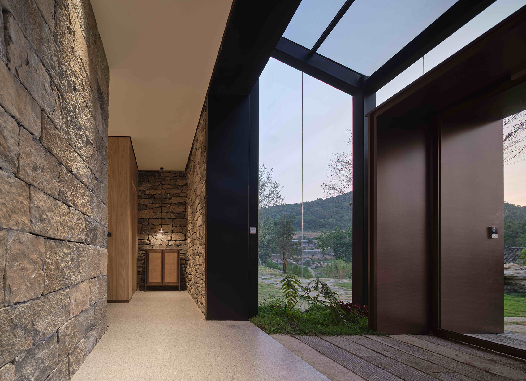 Nanchawan stone House in Yichang B&B Phase II. by The Design Institute of Landscape and ...