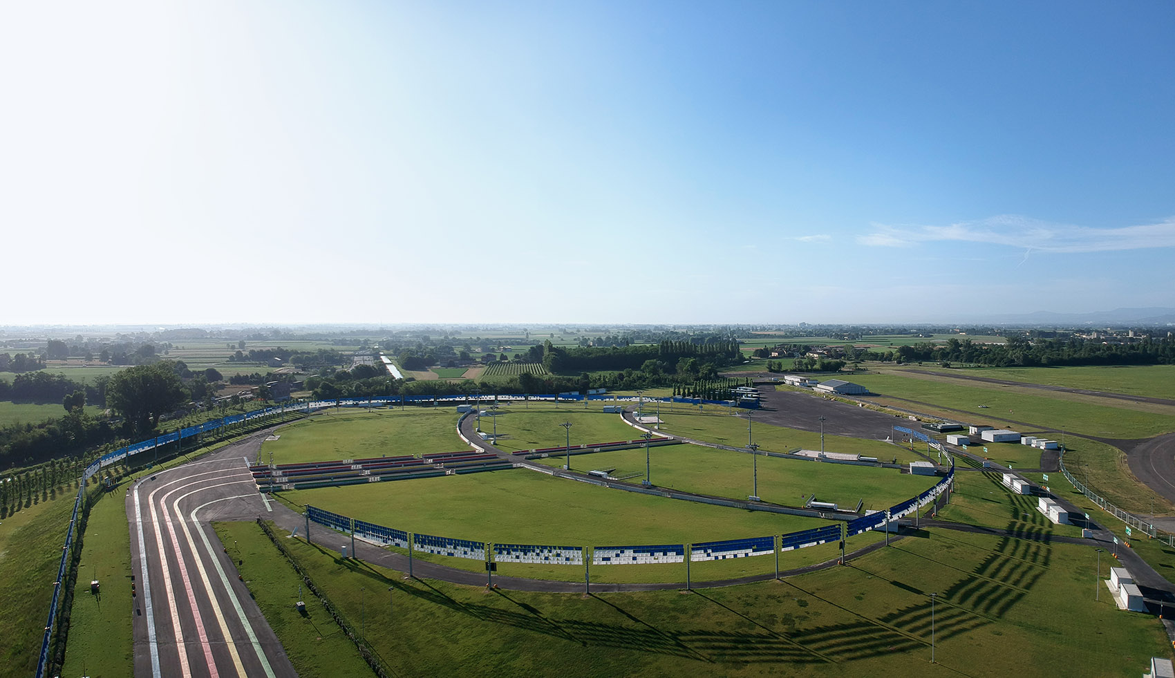 RCF Arena by lotti + Pavarani, Tassoni and LSA - 谷德设计网