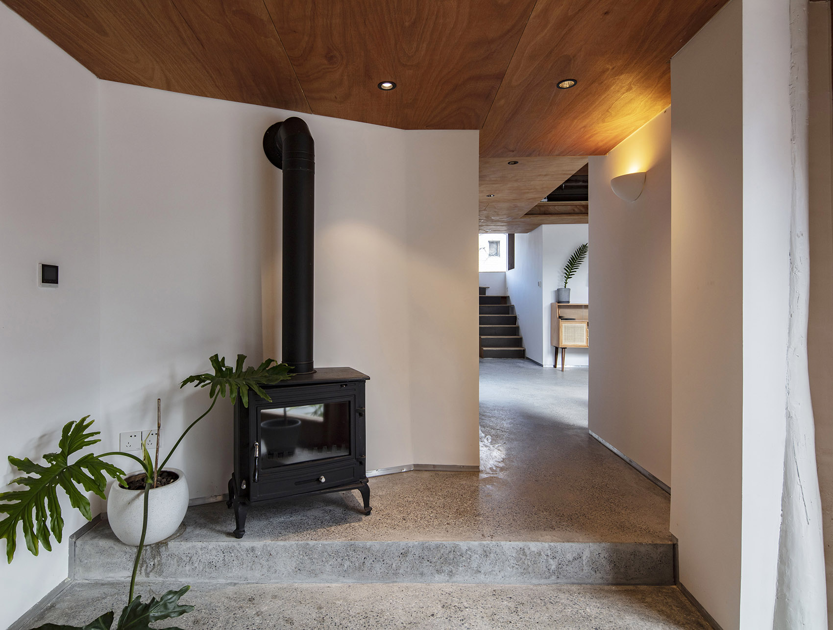 House Over the Wall by Chaoffice - 谷德设计网