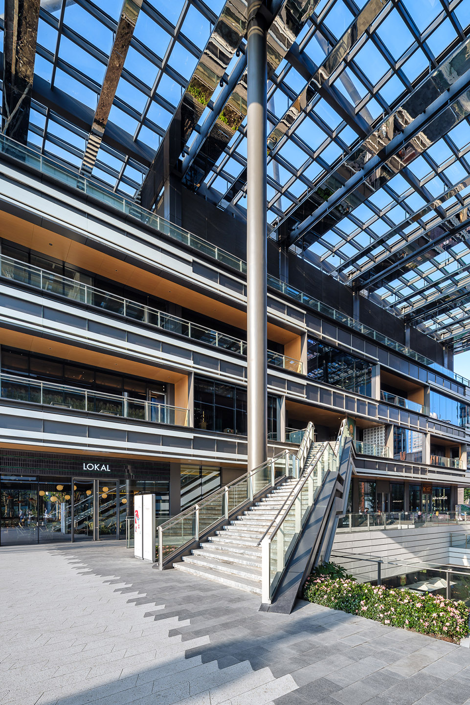 Shanghai Suhe MixC World by Kokaistudios - 谷德设计网