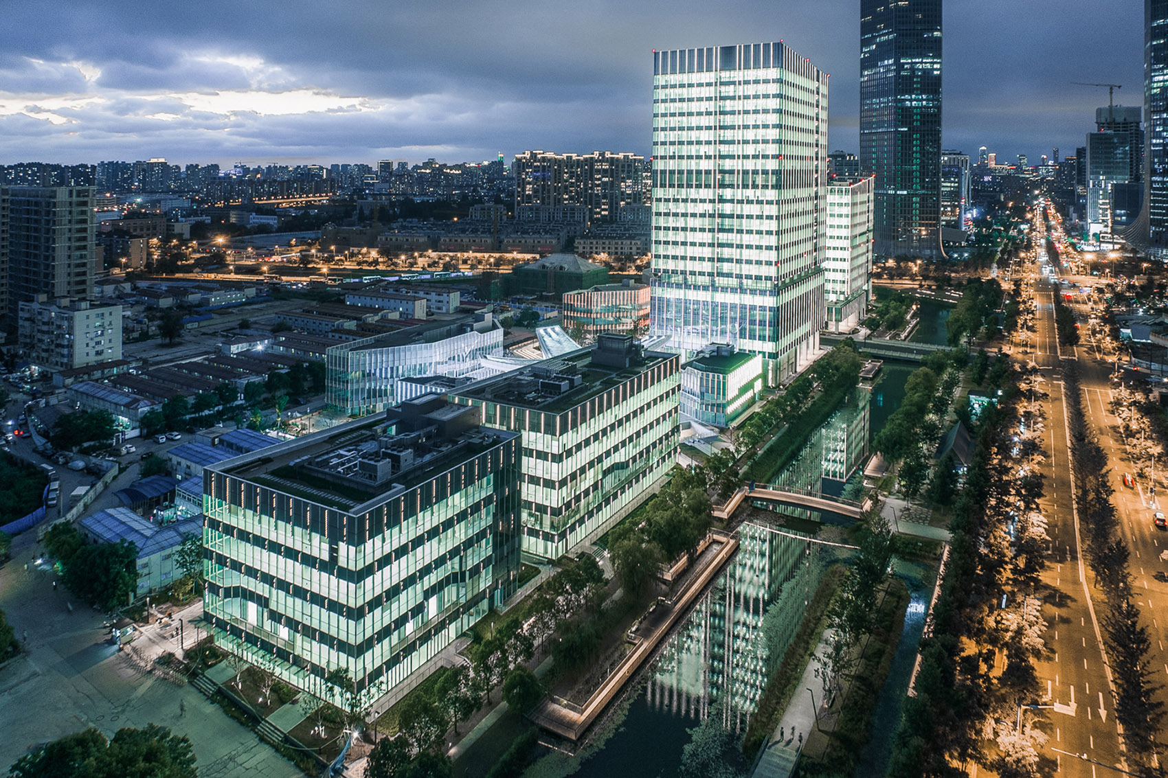 LUMINA 2 by Henderson Land, China by Gensler - 谷德设计网