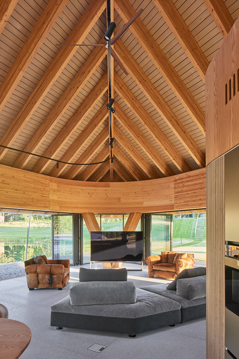 Poolhouse by HEIMA architects - 谷德设计网