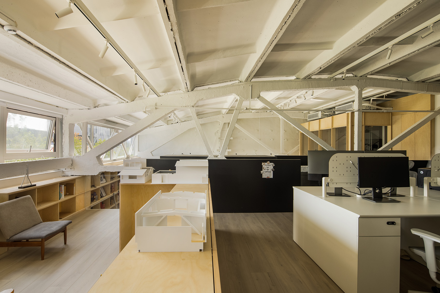 UNI-X Design Office, China by Uni-X Associates - 谷德设计网