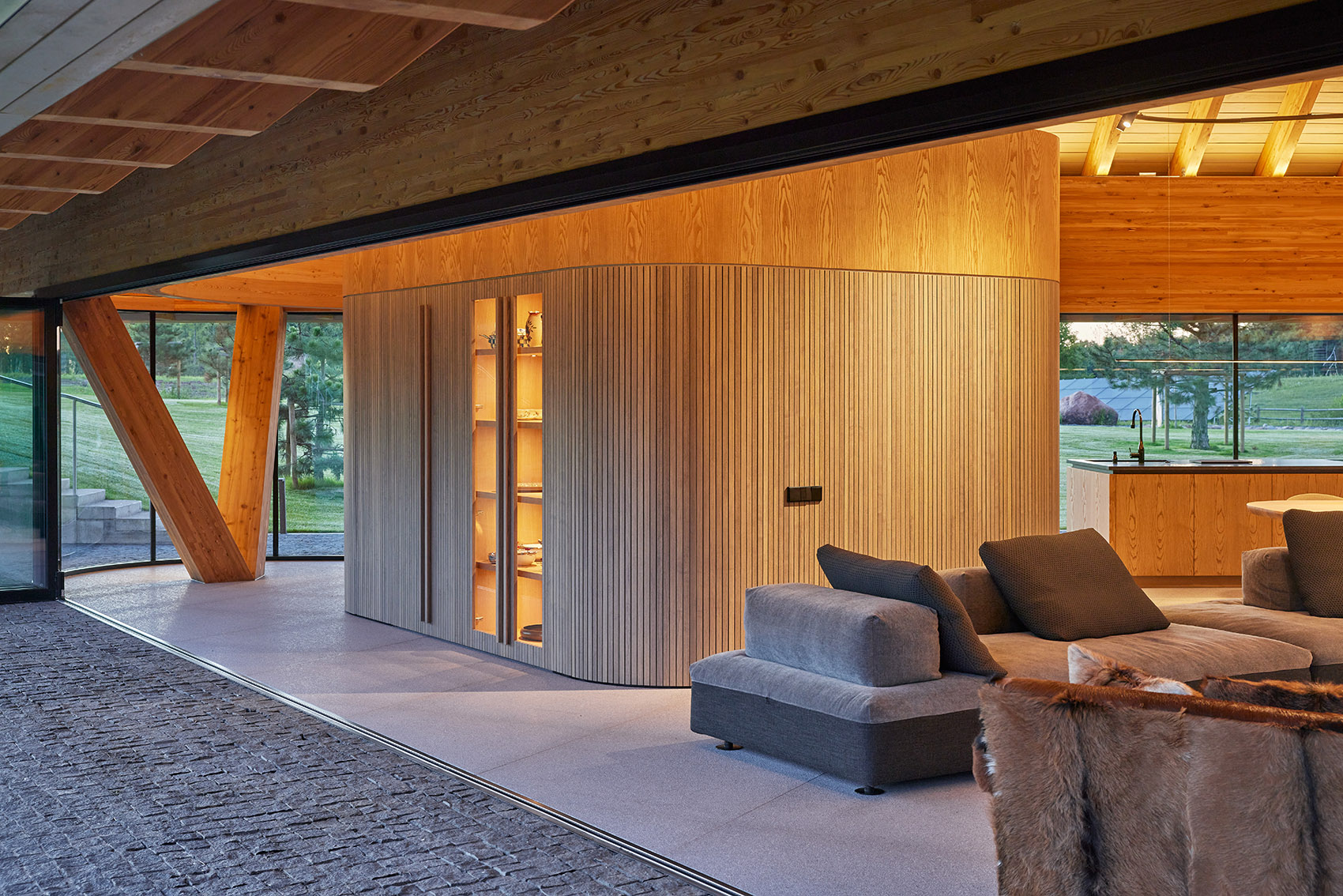 Poolhouse by HEIMA architects - 谷德设计网