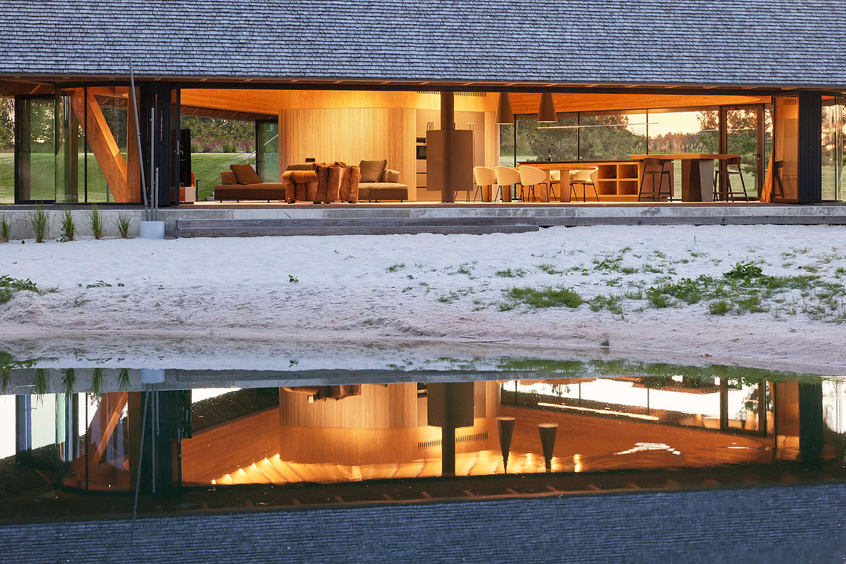 Poolhouse by HEIMA architects - 谷德设计网