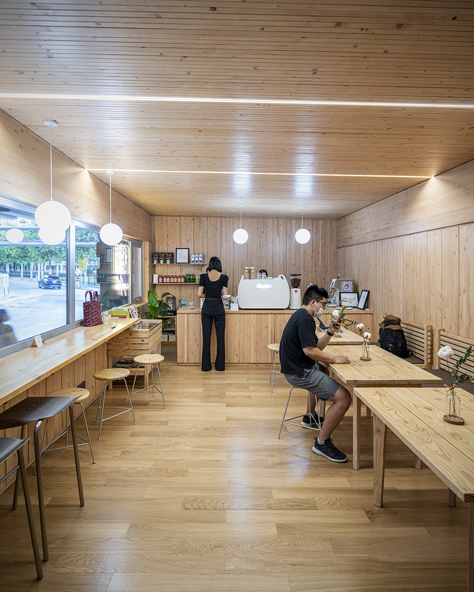 Service Station Under Wuning Road Bridge, Suzhou Creek, Shanghai by ...