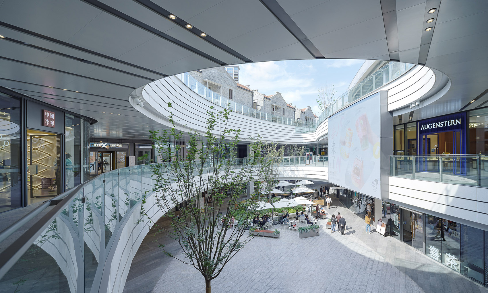 Shanghai Suhe MixC World by Kokaistudios - 谷德设计网