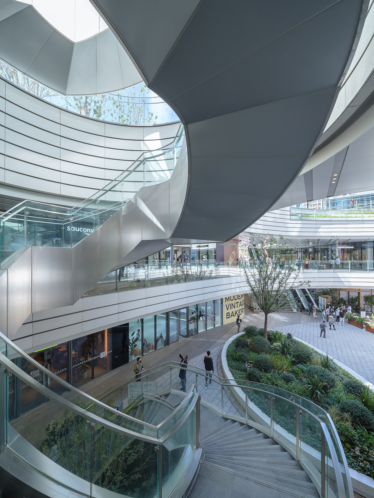 Shanghai Suhe MixC World by Kokaistudios - 谷德设计网