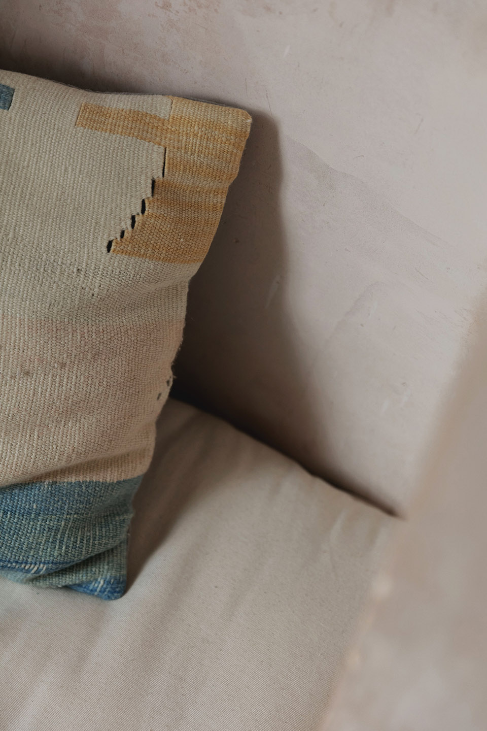 Clay House by Red Deer - 谷德设计网