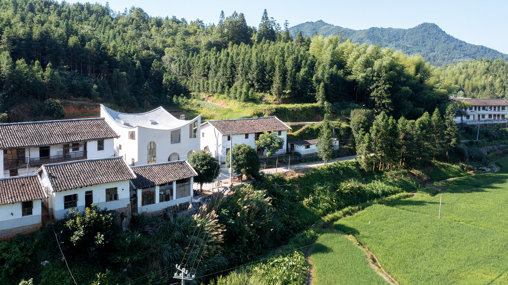 A Rural Art Studio by Jumping House Lab - 谷德设计网