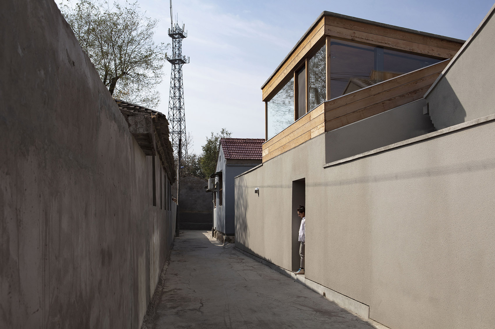 House Over the Wall by Chaoffice - 谷德设计网