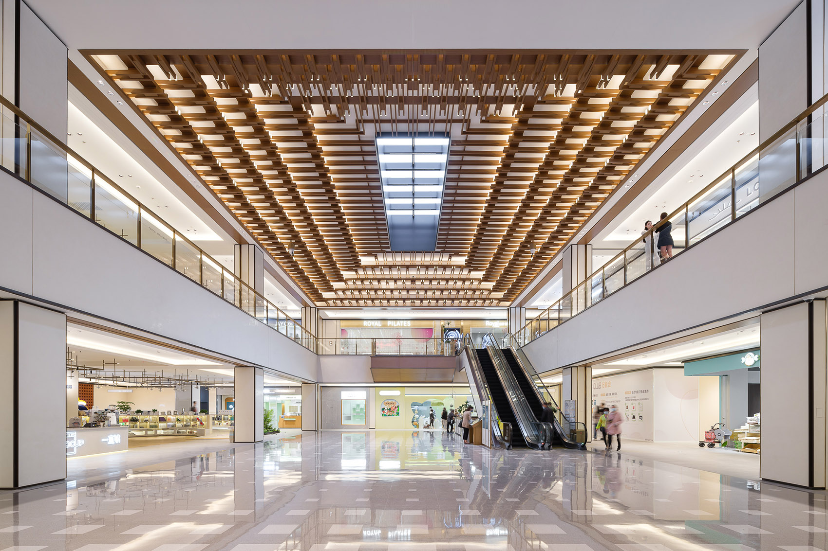 Shanghai Suhe MixC World by Kokaistudios - 谷德设计网