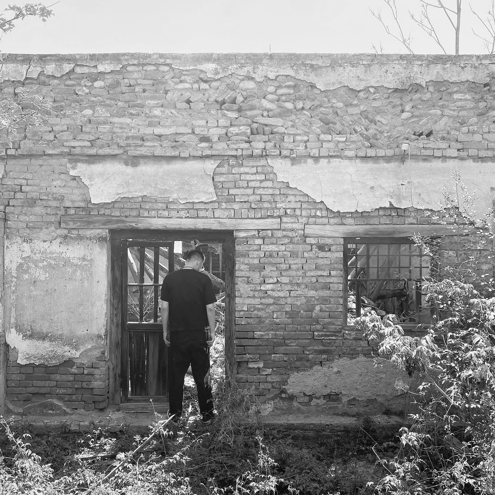 House Over the Wall by Chaoffice - 谷德设计网