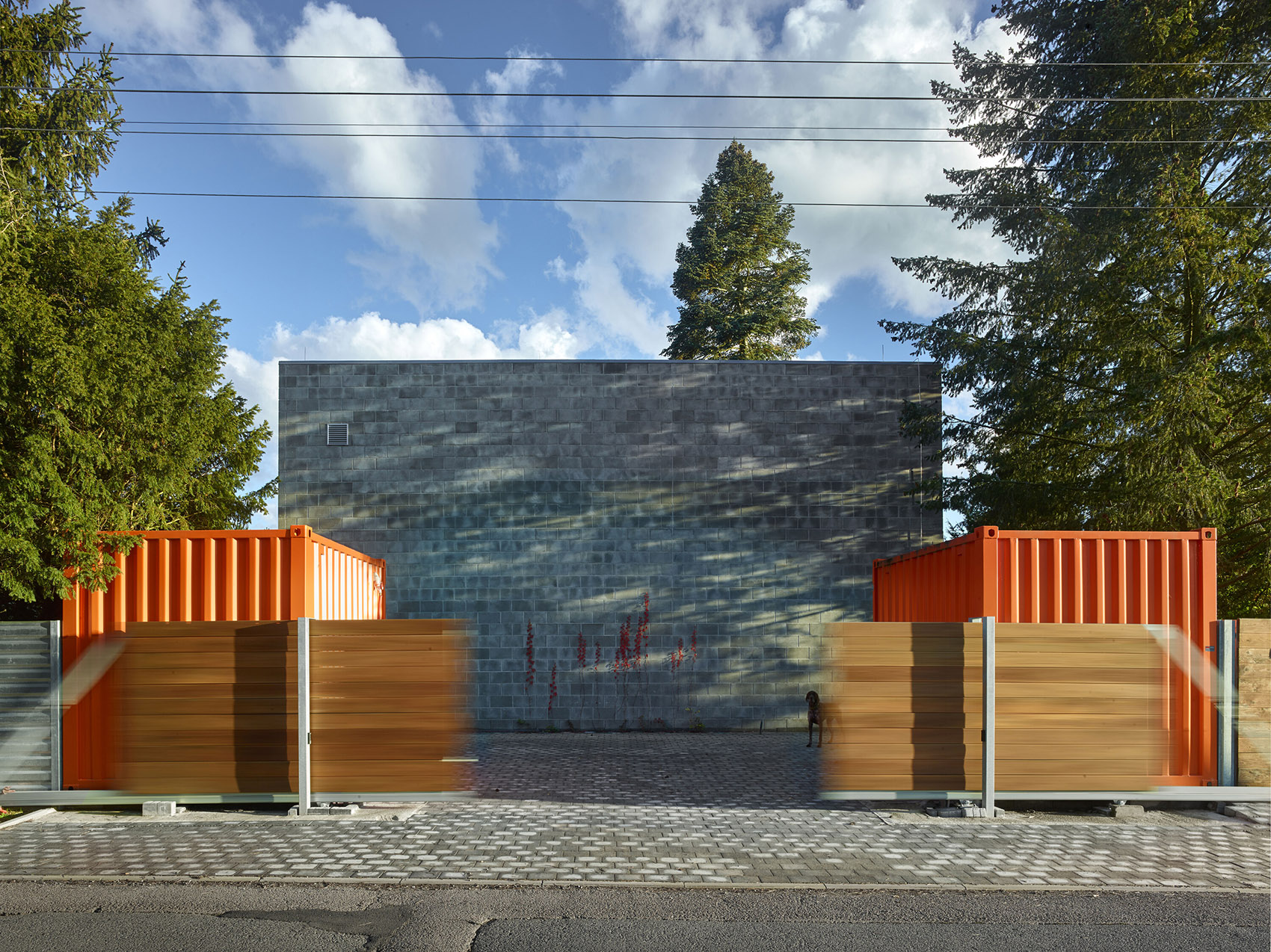 House that opens up to the sun by Stempel & Tesar architekti - 谷德设计网