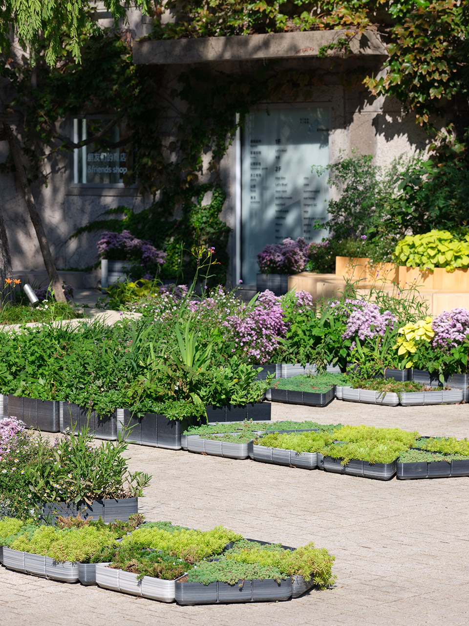 Landscape Design of ‘klee klee & friends’, Shanghai by Possibilism ...