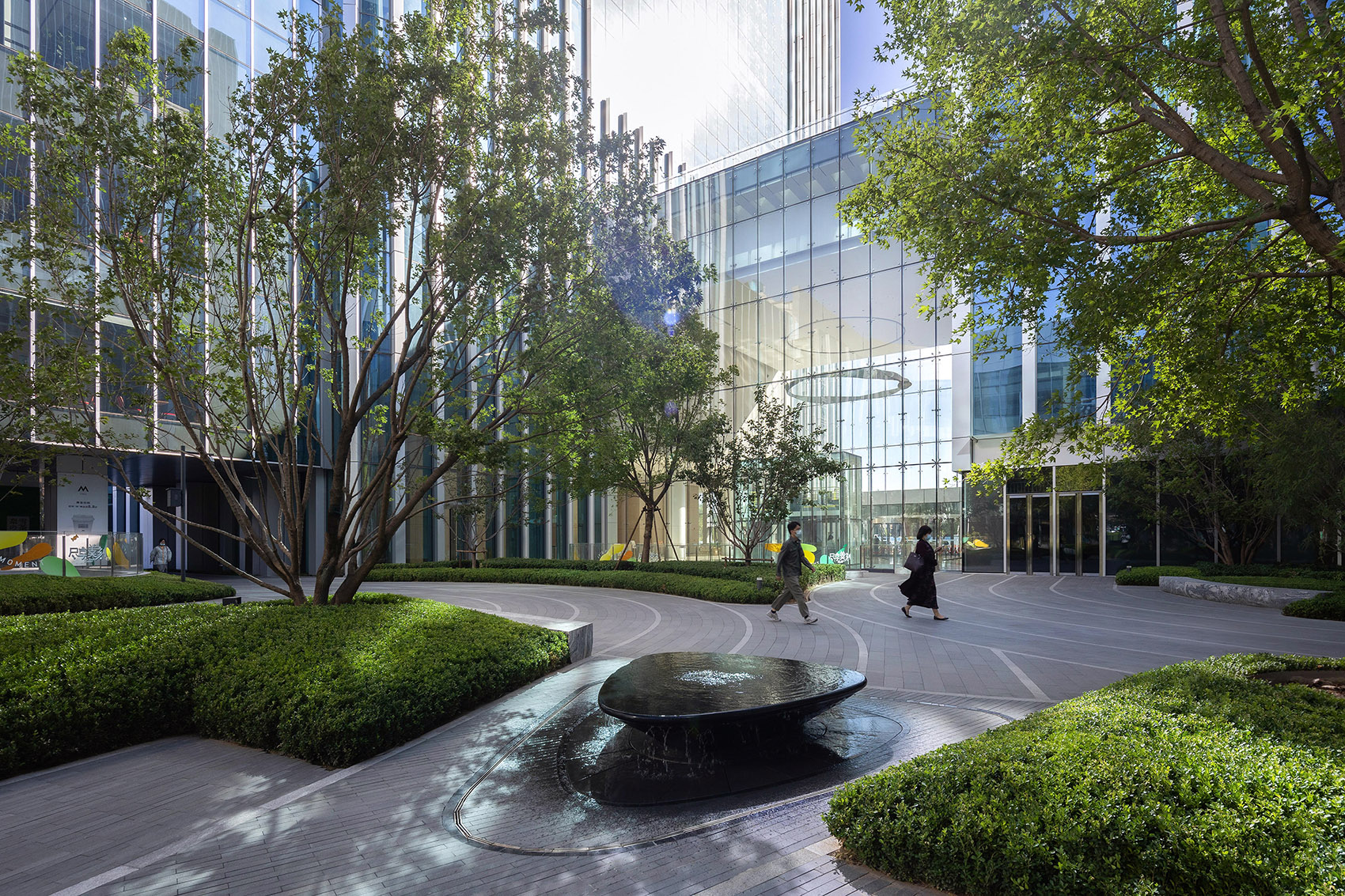 Beijing Lize PingAn Fortune Center, China by OneScape - 谷德设计网