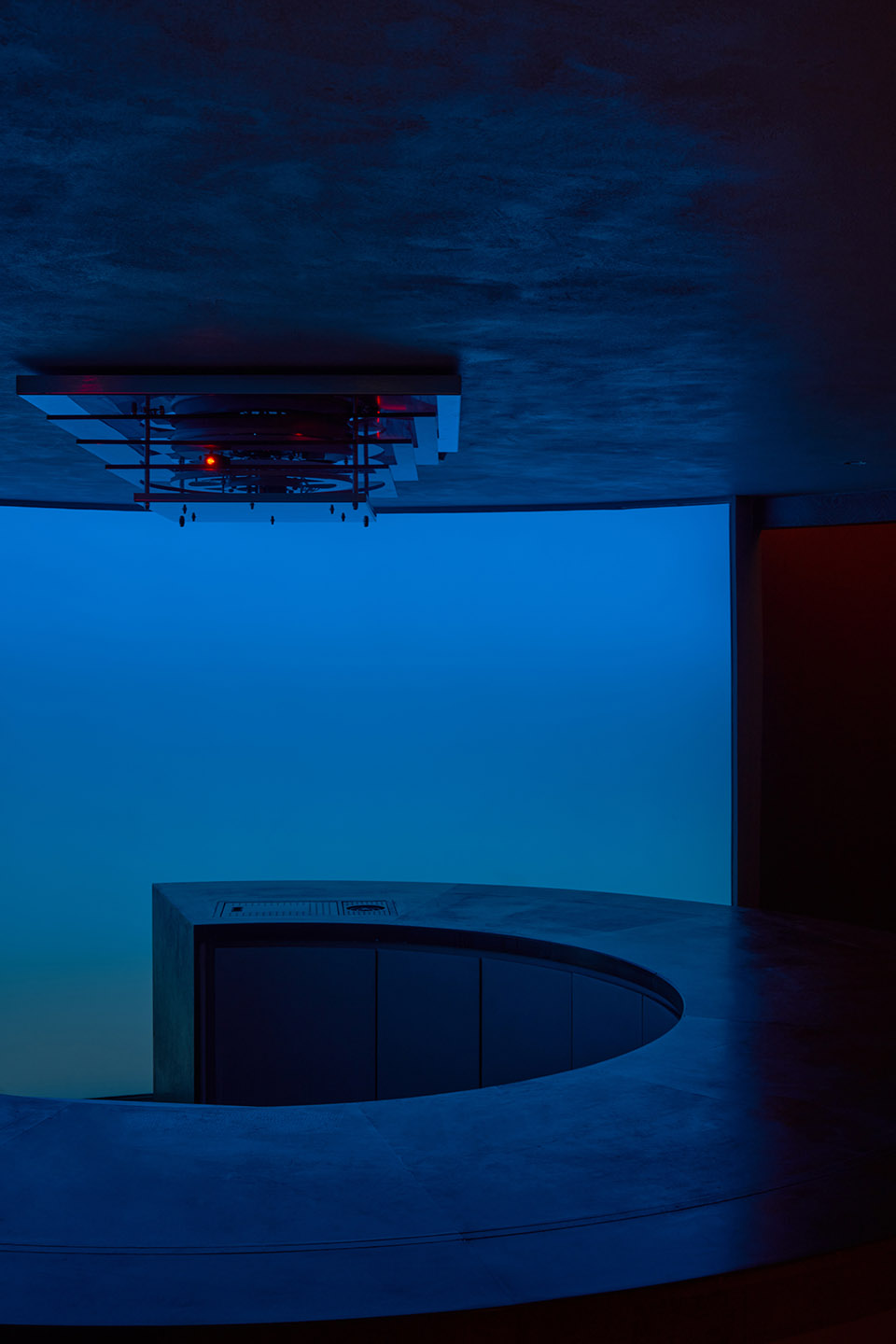 Blazing Night by One Fine Day Studio & Partners - 谷德设计网