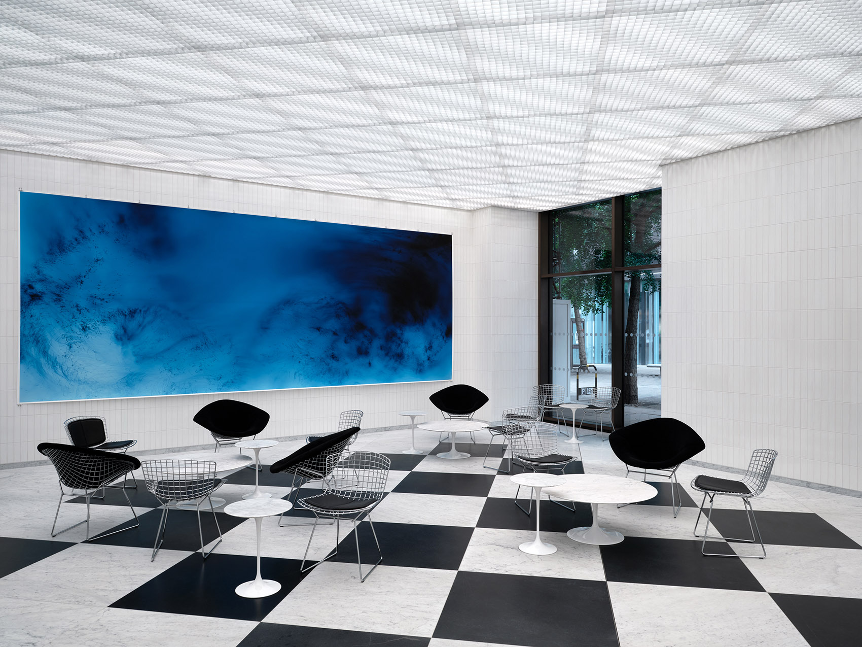 The Lobby of UK House by Christ & Gantenbein architects - 谷德设计网