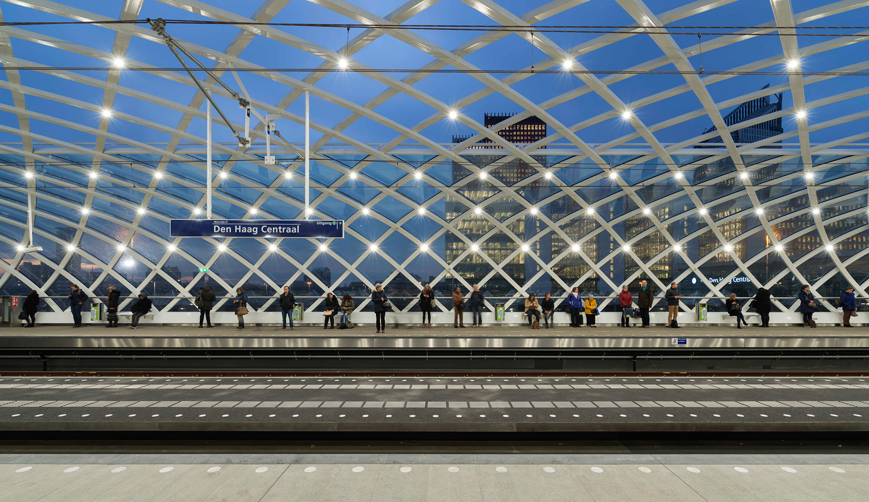 Lightrailstation The Hague By Architectural studio ZJA - 谷德设计网
